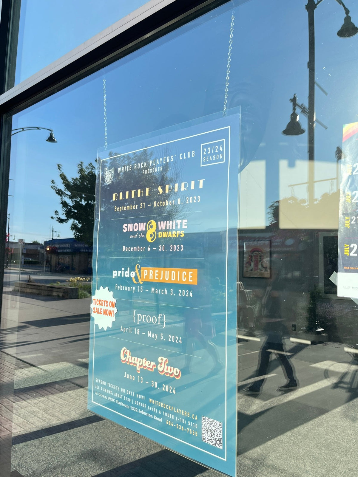 Wall Mounted Acrylic Sign Holder - Window Posters Display – BC Retail ...